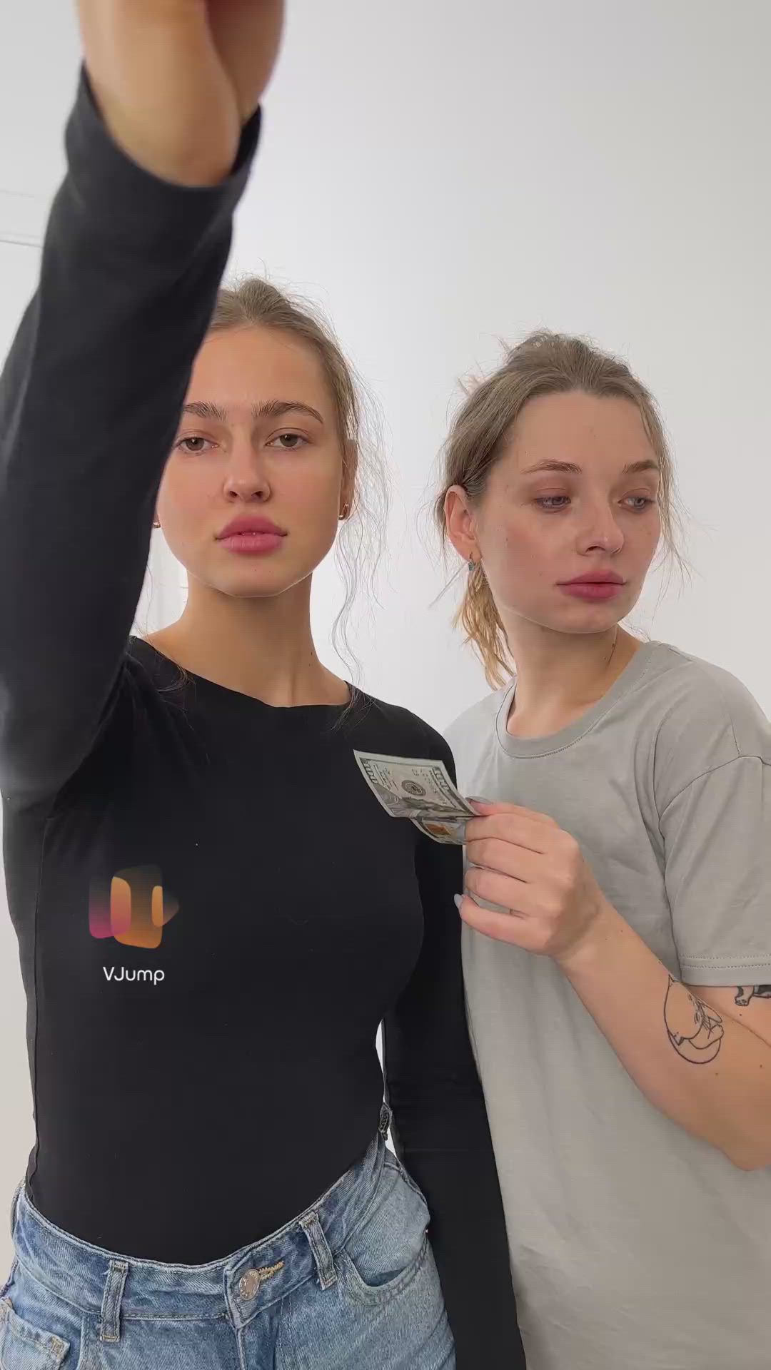 Change the image with a wave of a bill ️ How to make a TikTok videoe