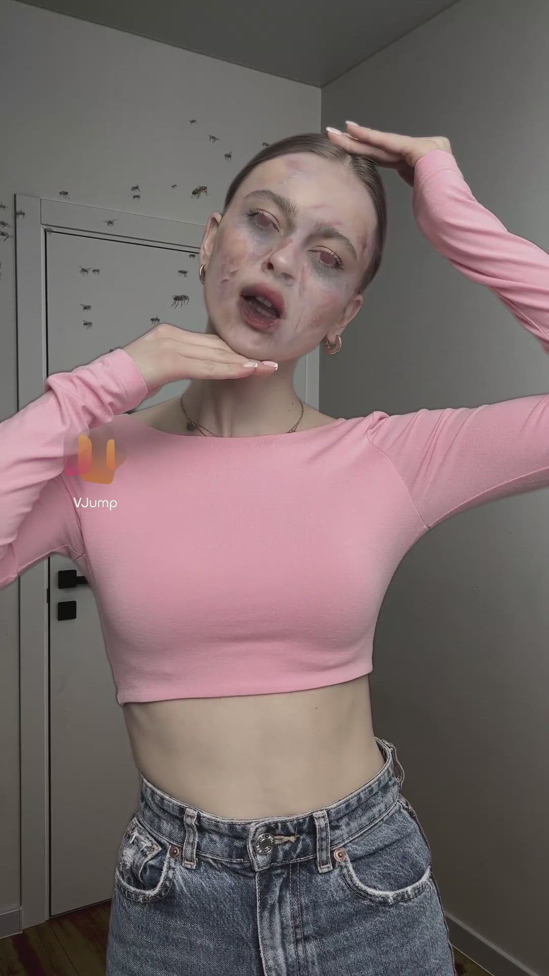 Tilt the head and turn into a zombie ️ How to make a TikTok videoe