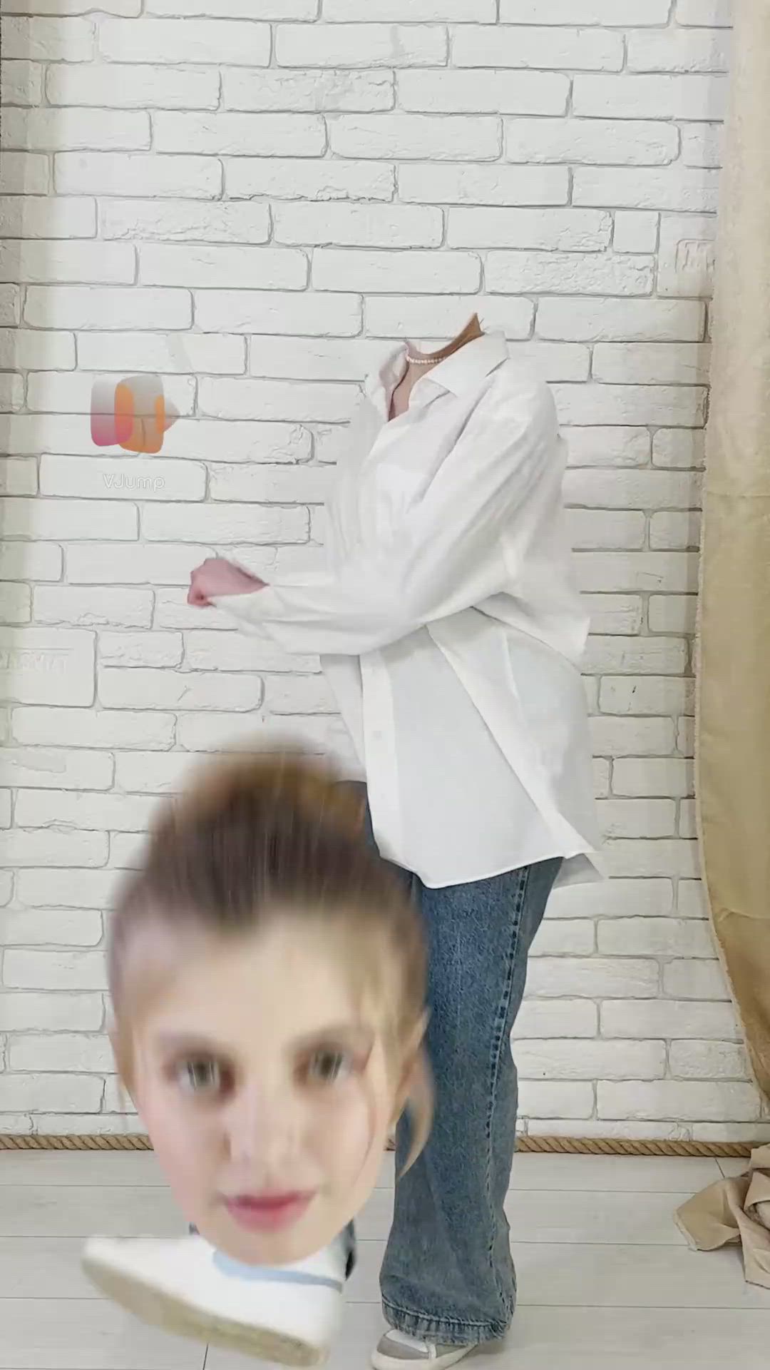 Dancing and swapping heads with a friend ️ How to make a TikTok videoe