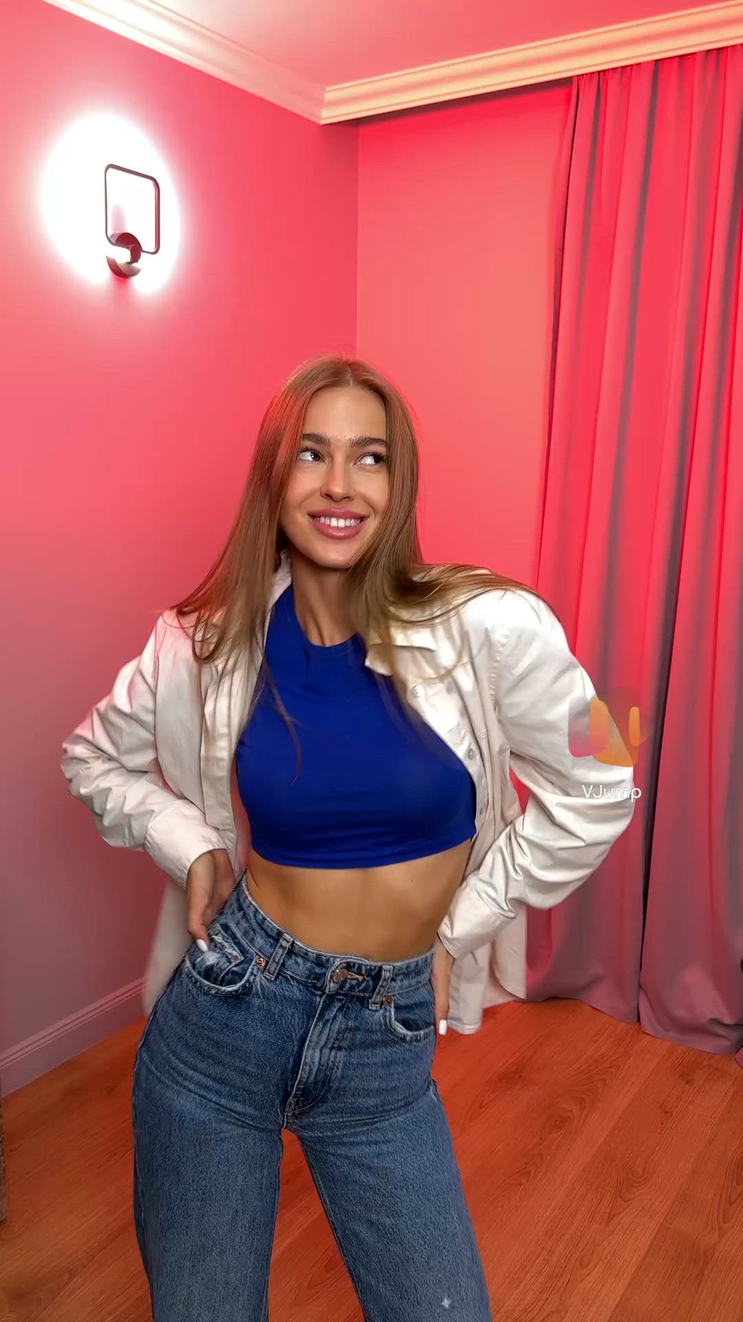 Dance and bifurcate the torso ️ How to make a TikTok videoe